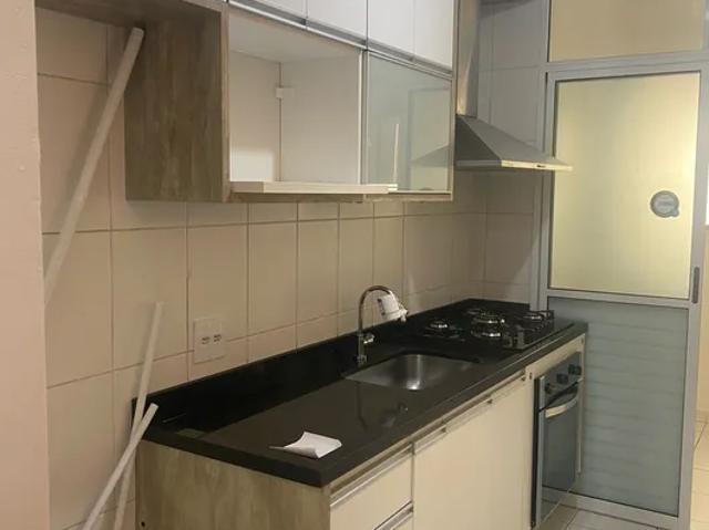 Apartamento com 3 Quartos e 2 banheiros à Venda, 80 m² por R$ 500.000