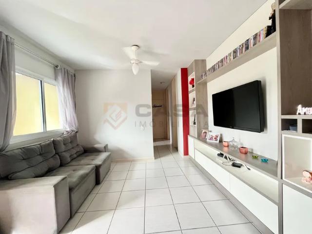 Apartamento com 3 Quartos e 2 banheiros à Venda, 80 m² por R$ 520.000