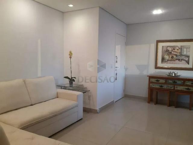 Apartamento com 3 Quartos e 2 banheiros à Venda, 87 m² por R$ 940.000