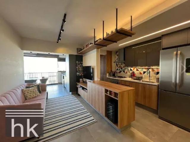 Apartamento com 3 Quartos e 2 banheiros à Venda, 93 m² por R$ 1.484.000
