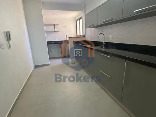 Apartamento com 3 Quartos e 2 banheiros à Venda, 93 m² por R$ 602.000