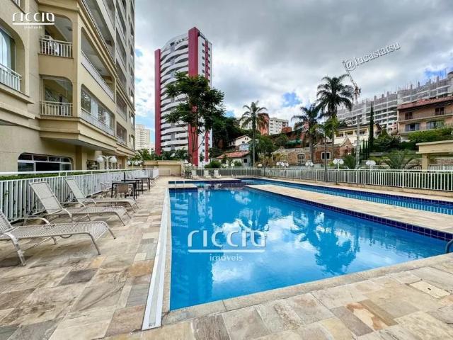 Apartamento com 3 Quartos e 2 banheiros à Venda, 91 m² por R$ 880.000