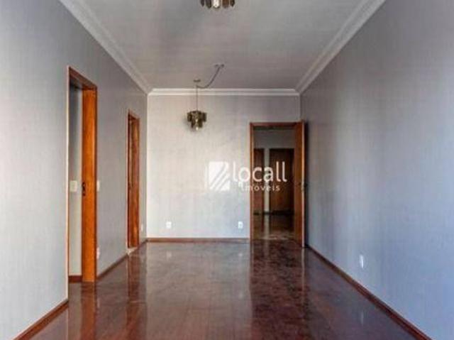 Apartamento com 3 Quartos e 2 banheiros à Venda, 95 m² por R$ 350.000