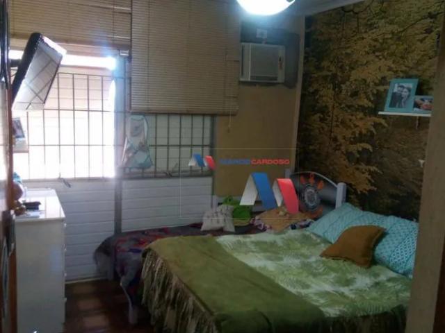 Apartamento com 3 Quartos e 2 banheiros à Venda, 96 m² por R$ 350.000