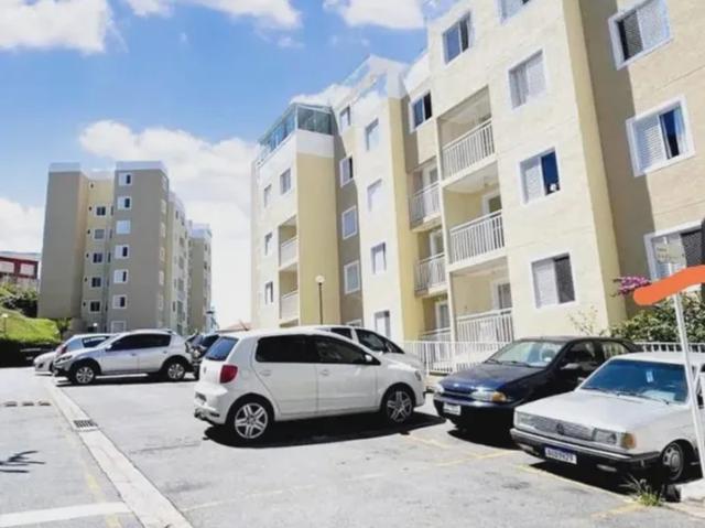 Apartamento com 3 Quartos e 2 banheiros à Venda, 98 m² por R$ 345.000