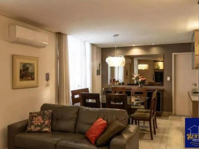 Apartamento com 3 Quartos e 2 banheiros à Venda, 100 m² por R$ 730.000