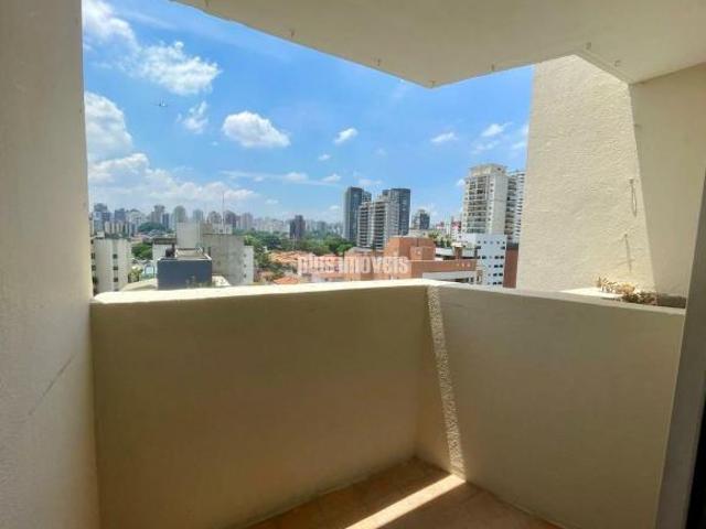 Apartamento com 3 Quartos e 2 banheiros à Venda, 104 m²