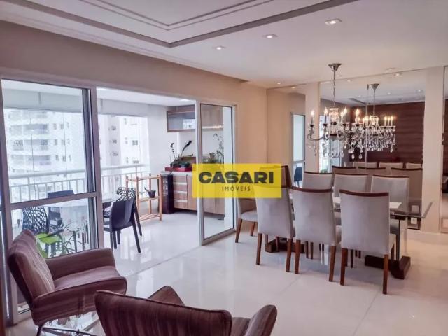 Apartamento com 3 Quartos e 2 banheiros à Venda, 107 m² por R$ 930.000