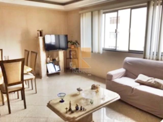 Apartamento com 3 Quartos e 2 banheiros à Venda, 108 m² por R$ 906.000