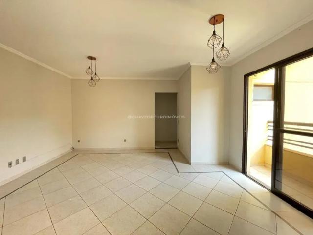 Apartamento com 3 Quartos e 2 banheiros à Venda, 108 m² por R$ 310.000