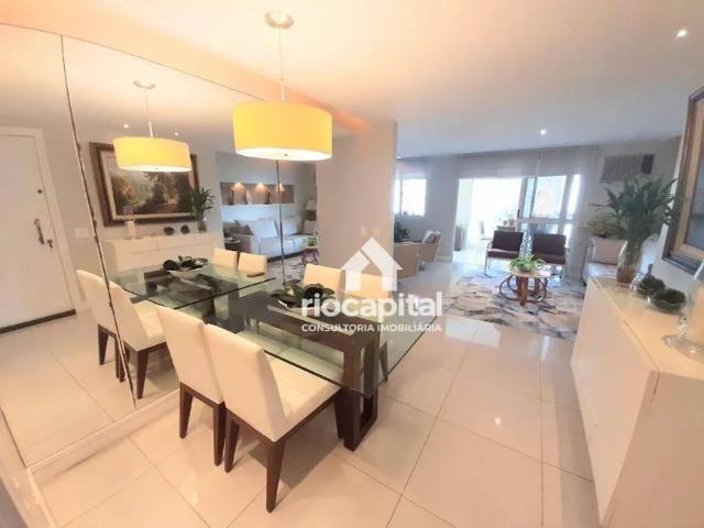 Apartamento com 3 Quartos e 2 banheiros à Venda, 110 m² por R$ 1.335.000
