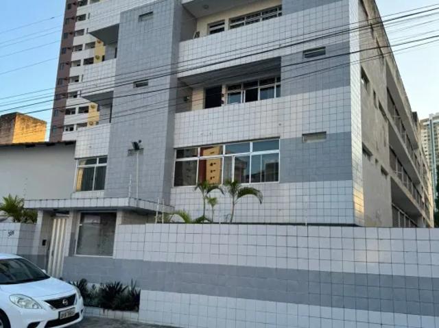 Apartamento com 3 Quartos e 2 banheiros à Venda, 110 m² por R$ 270.000