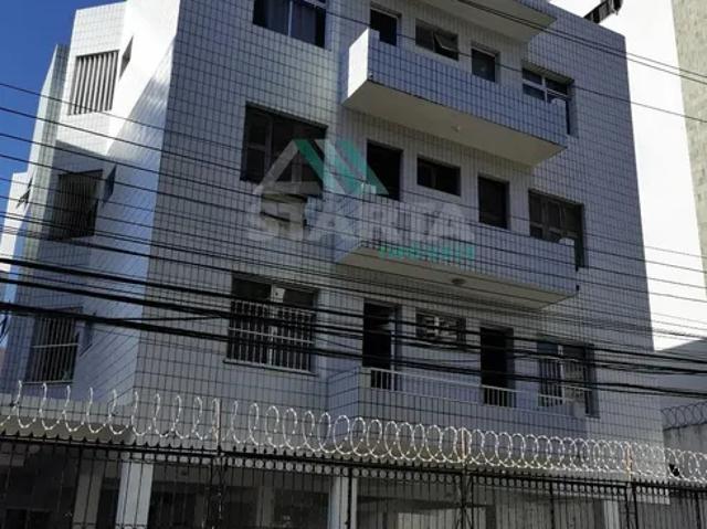 Apartamento com 3 Quartos e 2 banheiros à Venda, 110 m² por R$ 328.000
