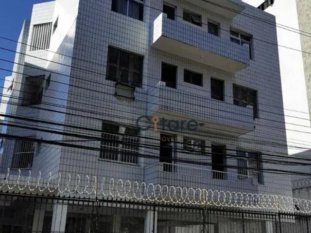 Apartamento com 3 Quartos e 2 banheiros à Venda, 111 m² por R$ 345.000