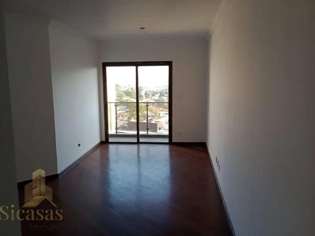 Apartamento com 3 Quartos e 2 banheiros à Venda, 116 m² por R$ 930.000