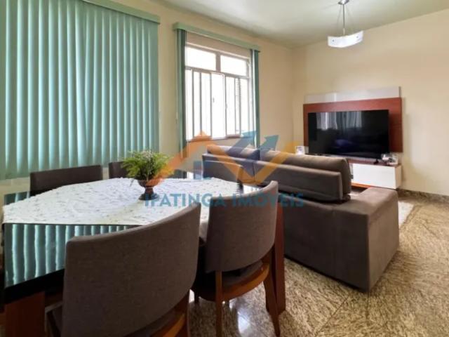 Apartamento com 3 Quartos e 2 banheiros à Venda, 118 m² por R$ 480.000