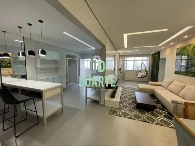 Apartamento com 3 Quartos e 2 banheiros à Venda, 120 m² por R$ 1.010.000