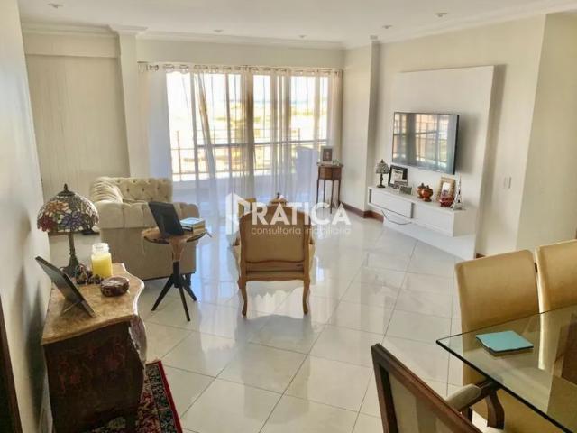 Apartamento com 3 Quartos e 2 banheiros à Venda, 126 m² por R$ 1.985.000