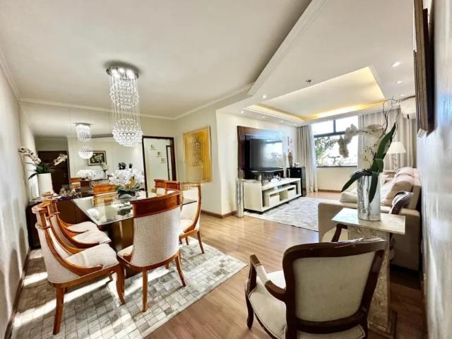Apartamento com 3 Quartos e 2 banheiros à Venda, 138 m² por R$ 1.599.000