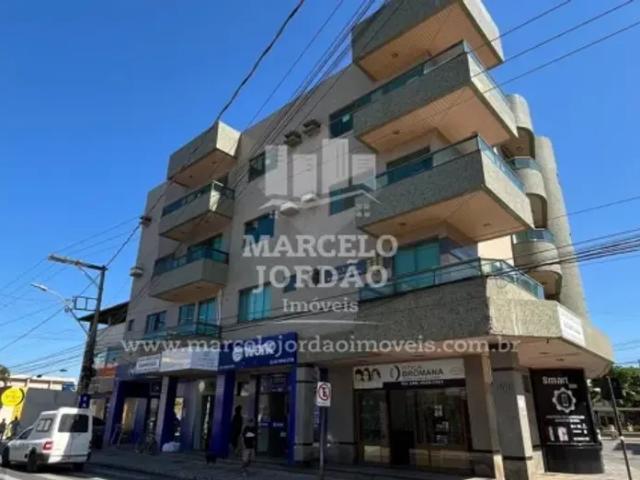 Apartamento com 3 Quartos e 2 banheiros à Venda, 138 m² por R$ 320.000