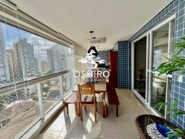 Apartamento com 3 Quartos e 2 banheiros à Venda, 142 m²