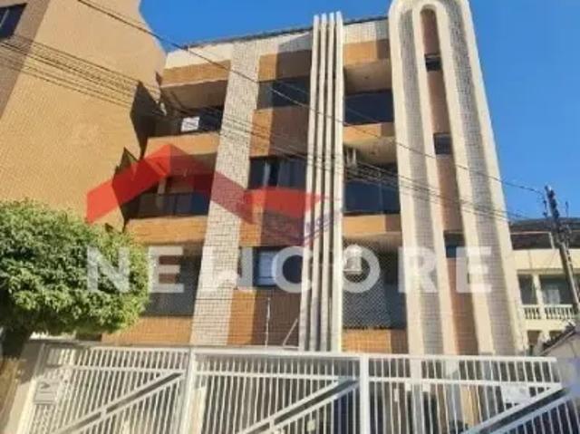 Apartamento com 3 Quartos e 2 banheiros à Venda, 147 m² por R$ 490.000