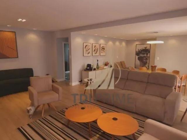 Apartamento com 3 Quartos e 2 banheiros à Venda, 152 m² por R$ 975.200