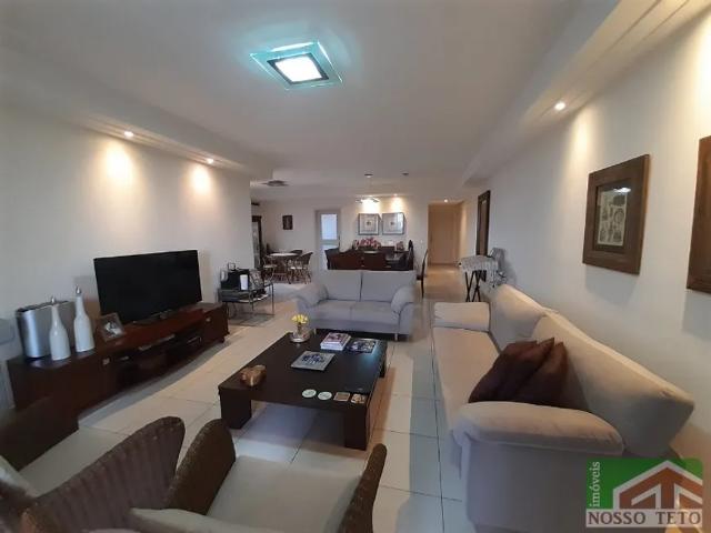 Apartamento com 3 Quartos e 2 banheiros à Venda, 192 m² por R$ 1.500.000
