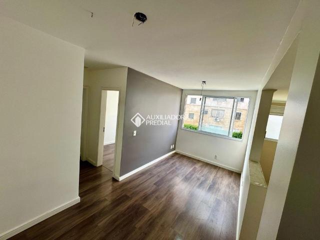 Apartamento com 2 quartos e 47m² para alugar em Cavalhada, Porto Alegre