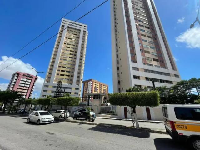 Apartamento com 3 Quartos e 4 banheiros à Venda, 108 m² por R$ 520.000