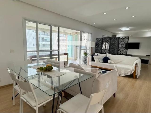Apartamento com 3 Quartos e 4 banheiros à Venda, 132 m² por R$ 1.389.000