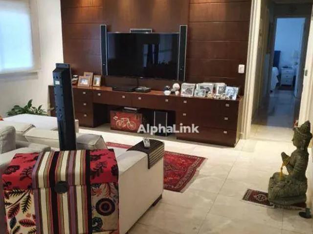 Apartamento com 3 Quartos e 4 banheiros à Venda, 139 m² por R$ 1.390.000