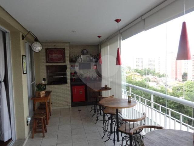 Apartamento com 3 Quartos e 4 banheiros à Venda, 142 m² por R$ 1.600.000