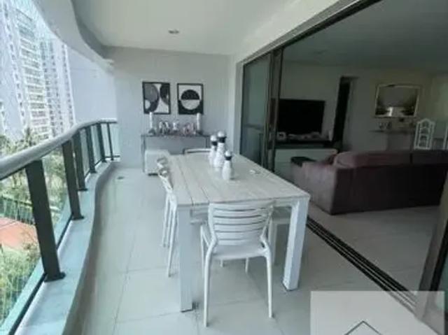 Apartamento com 3 Quartos e 4 banheiros à Venda, 142 m² por R$ 1.760.000