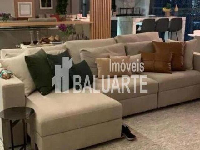 Apartamento com 3 Quartos e 4 banheiros à Venda, 183