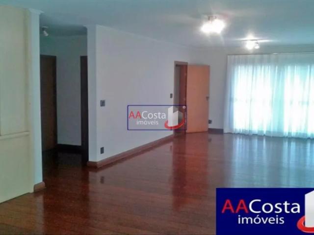Apartamento com 3 Quartos e 4 banheiros à Venda, 369 m² por R$ 1.100.000