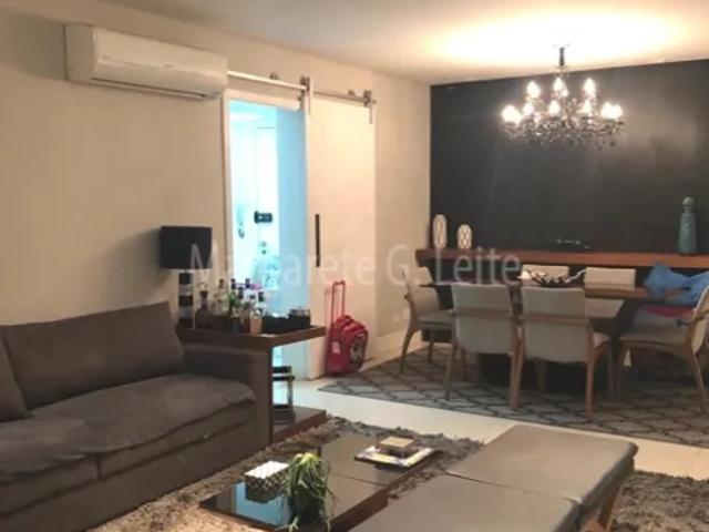 Apartamento com 3 Quartos e 5 banheiros à Venda, 138 m² por R$ 1.690.000