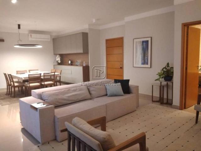 Apartamento com 3 Quartos e 5 banheiros à Venda, 143 m² por R$ 1.060.000