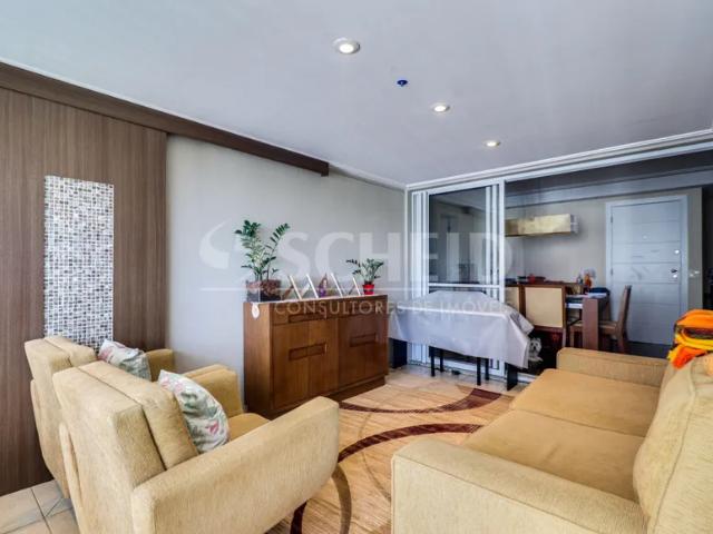 Apartamento com 3 Quartos e 5 banheiros à Venda, 143 m² por R$ 2.180.000