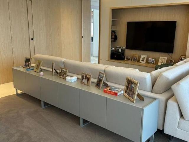 Apartamento com 3 Quartos e 5 banheiros à Venda, 146 m² por R$4.000.000,00