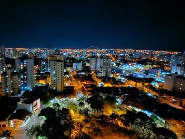 Apartamento com 3 Quartos e 5 banheiros para Alugar, 280 m² por R$ 6.300/Mês