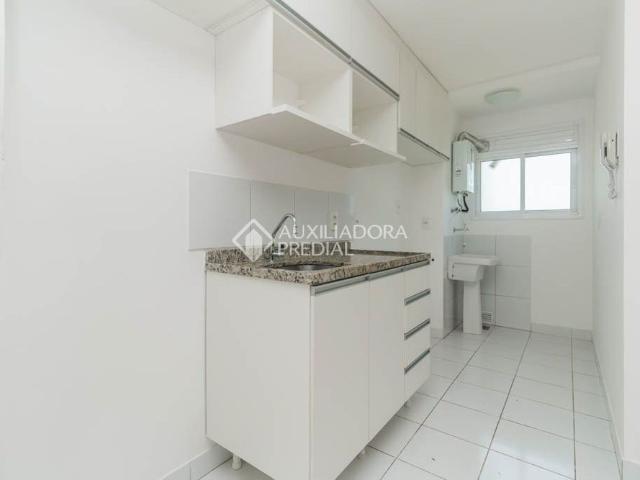Apartamento com 3 quartos e 65m² para alugar em Humaitá, Porto Alegre