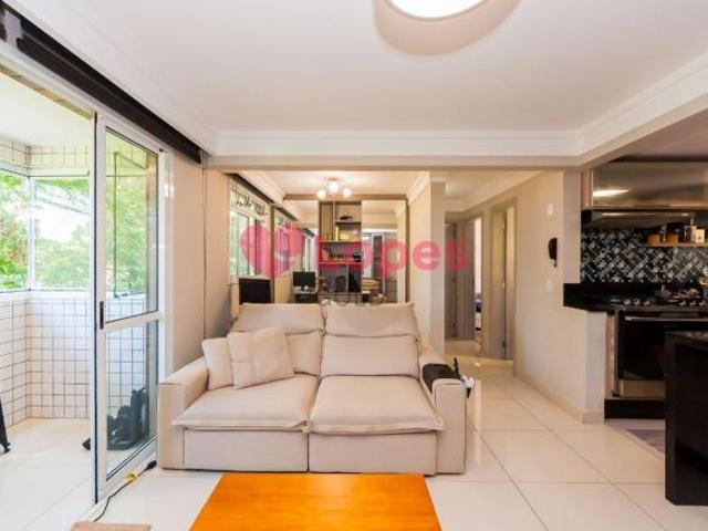 Apartamento com 3 quartos e 69 m² à venda em Campo Comprido