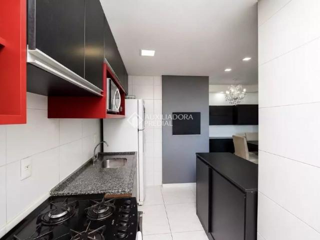 Apartamento com 3 quartos e 69m² para alugar em Passo da Areia, Porto Alegre