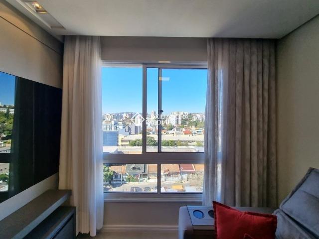 Apartamento com 3 quartos e 70m² para alugar em Azenha, Porto Alegre