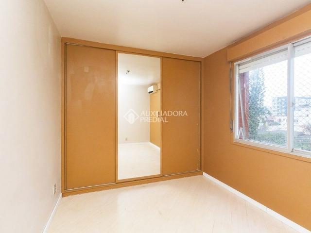 Apartamento com 3 quartos e 73m² para alugar em Cristo Redentor, Porto Alegre