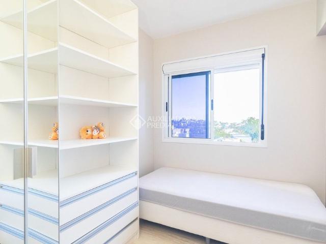 Apartamento com 3 quartos e 75m² para alugar em Partenon, Porto Alegre