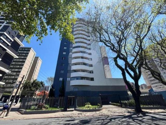 Apartamento com 3 quartos e 76 m² à venda em Água Verde
