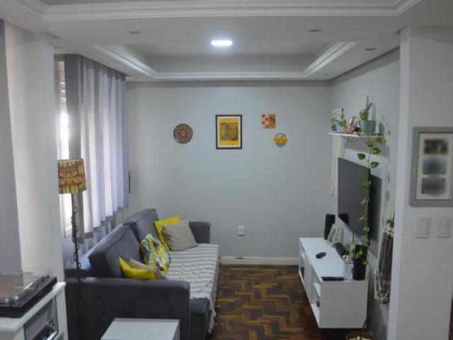 Apartamento com 3 quartos e 77m² à venda em Teresópolis, Porto Alegre