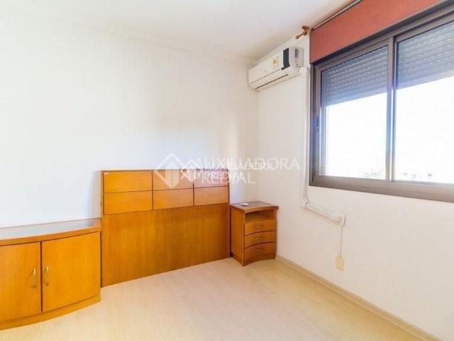 Apartamento com 3 quartos e 78m² para alugar em Jardim Carvalho, Porto Alegre